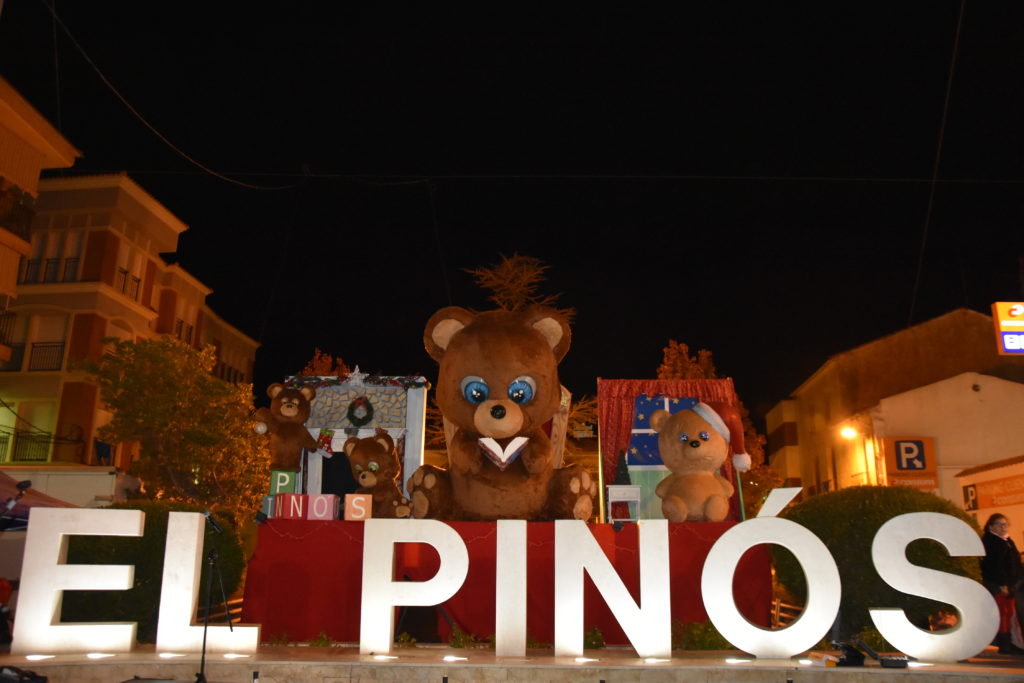 La Navidad ya luce en Pinoso - MCM Pinoso